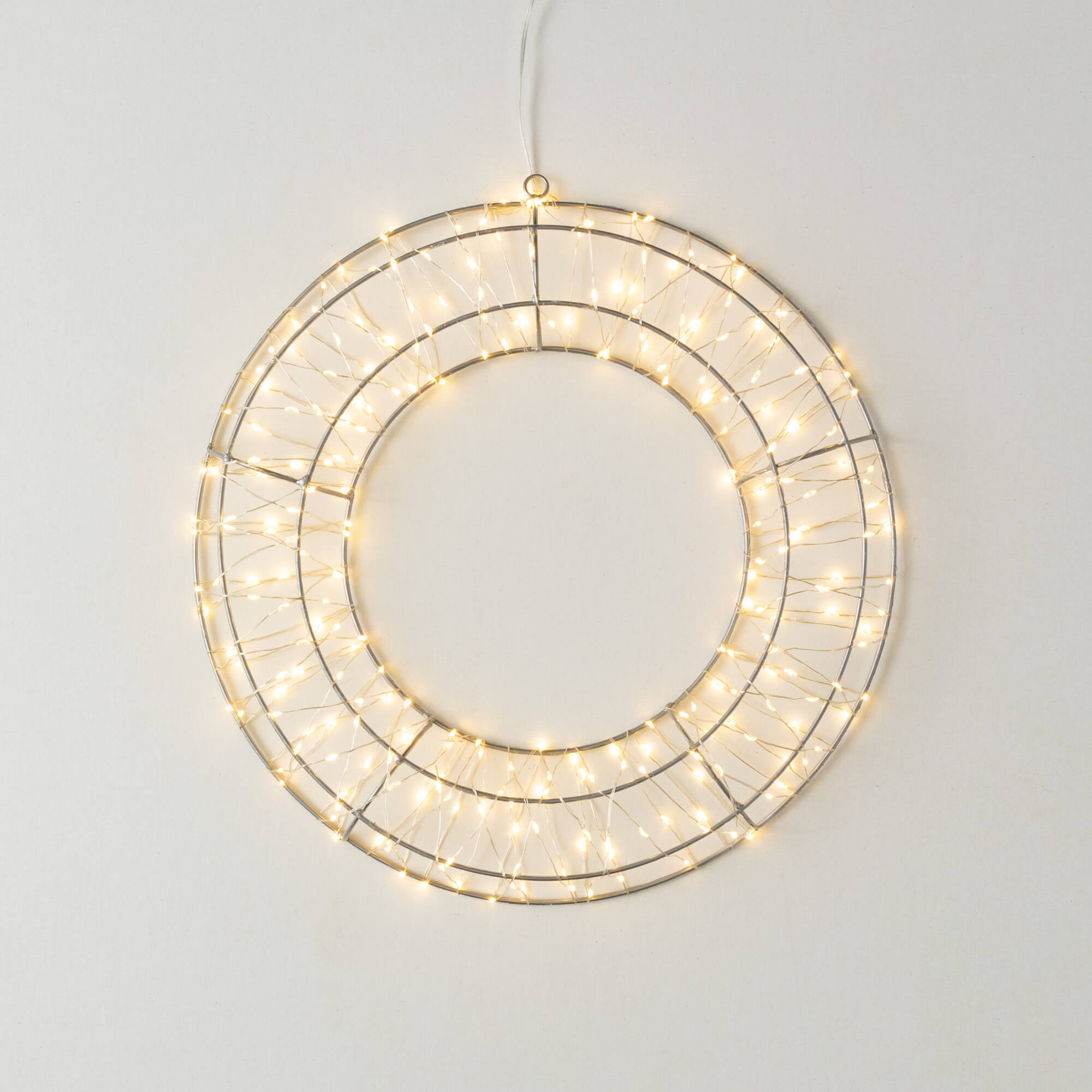 The Holiday Aisle® Petite couronne de Noël argentée 16 " - Wayfair Canada